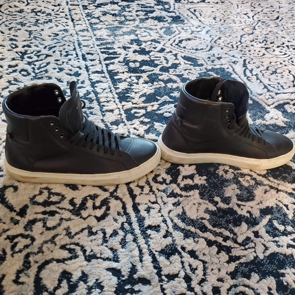 Givenchy | Shoes | Givenchy Paris 7 Snicker Shoe | Poshmark